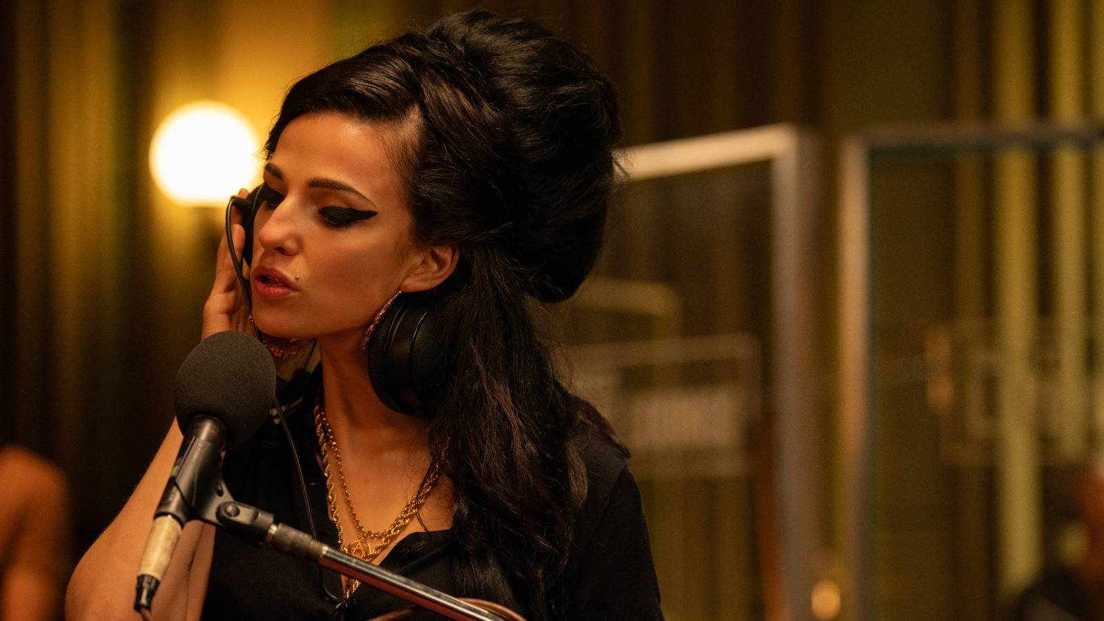 Sam Taylor-Johnson’s Amy Winehouse Biopic Back to Black Gets U.S. Trailer and New Release Date