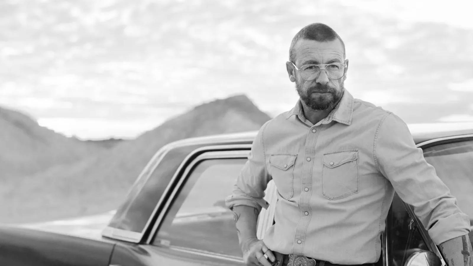 Exclusive Trailer for Ivan Sen’s Acclaimed Limbo Sets Simon Baker in Outback Noir